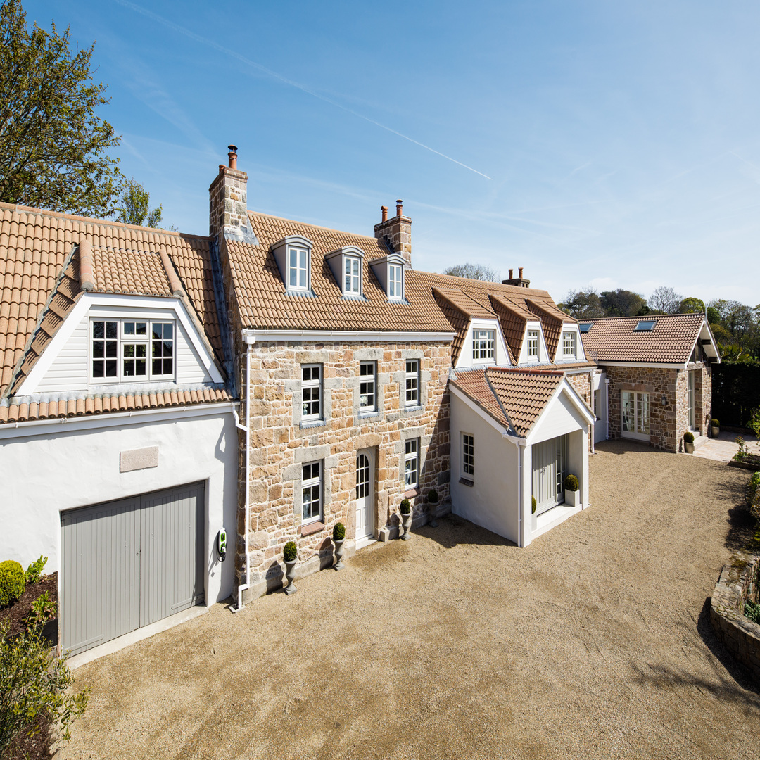 Veslet Lodge | Rok Group